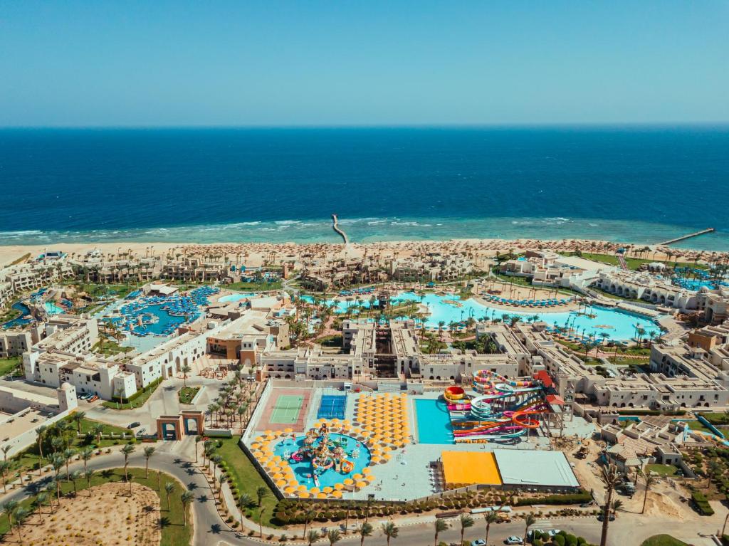 Memphis Tours | Albatros Palace - Port Ghalib